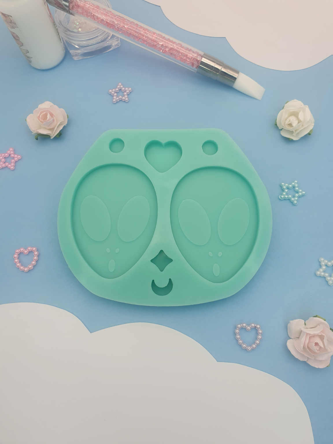 Boucles d’oreilles alien de Momo / Moule silicone sur commande | Maopika